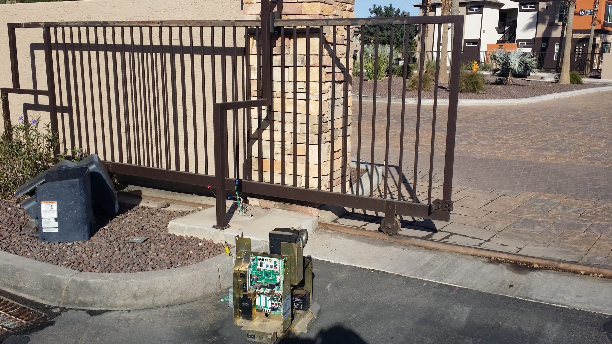 HOA Gate Systems - Moving Gate Systems